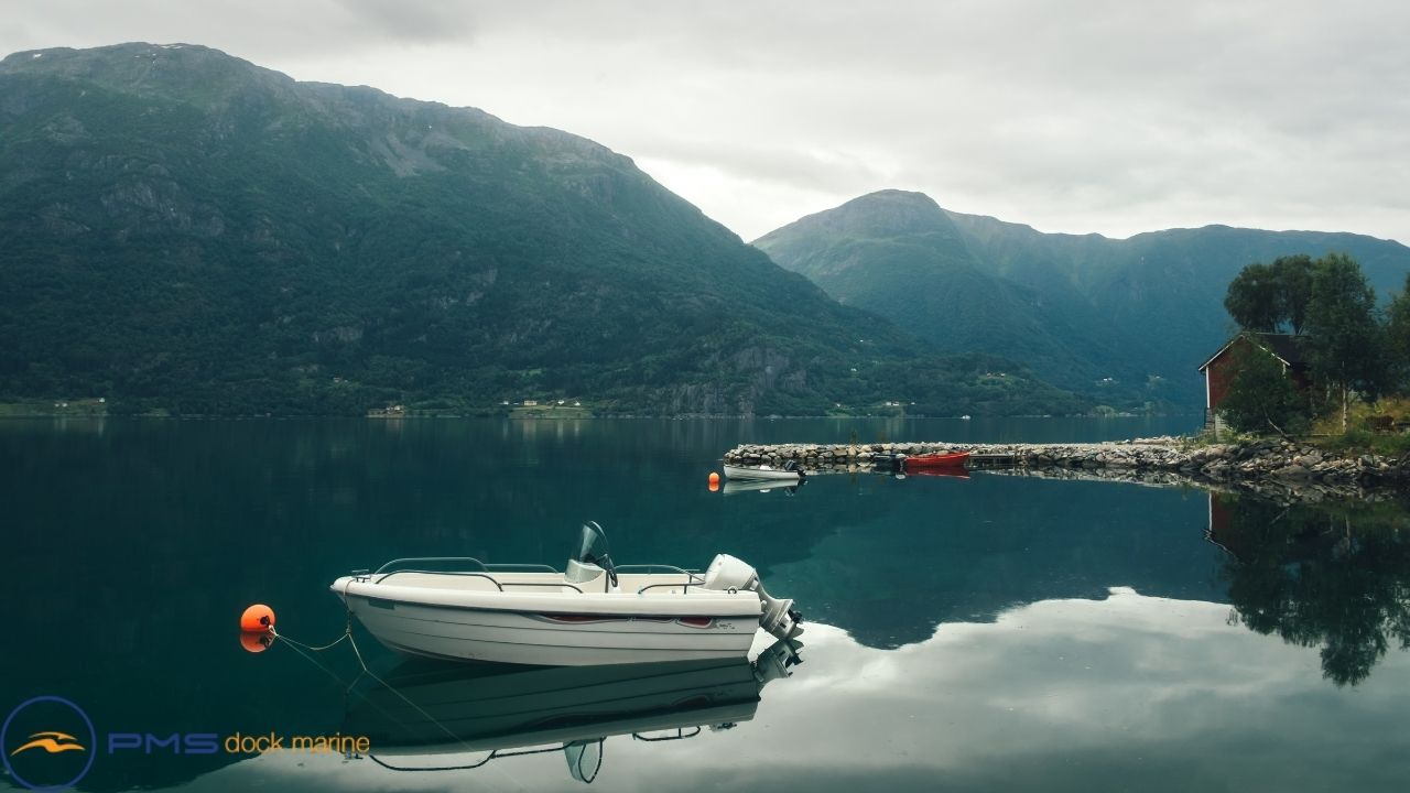 PMS Dock Marine ile Polietilen Tekne İzmir